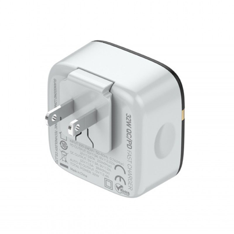 LDNIO A3513Q 32W QC3.0 3 USB Ports Phone Adapter US Plug with 8 Pin Cable