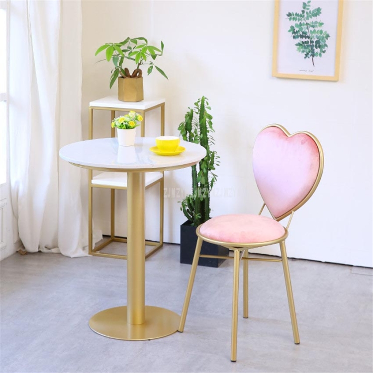 현대 패션 북유럽 미니멀리스트 커피 카페 의자 사랑 하트 모양 등받이 Flannelette 부드러운 좌석 금속 철 아트 레저 의자 스카이 블루