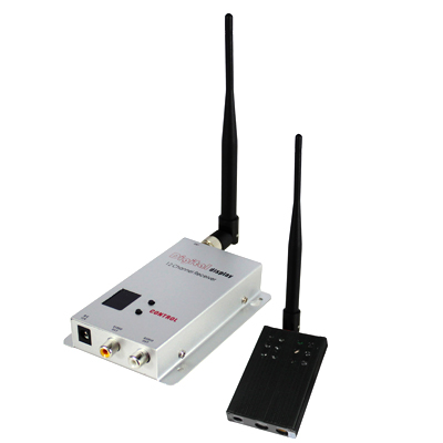 1.2GHz 2500mW 8 Channel Digital Wireless AV transmitter & receiver(Black)